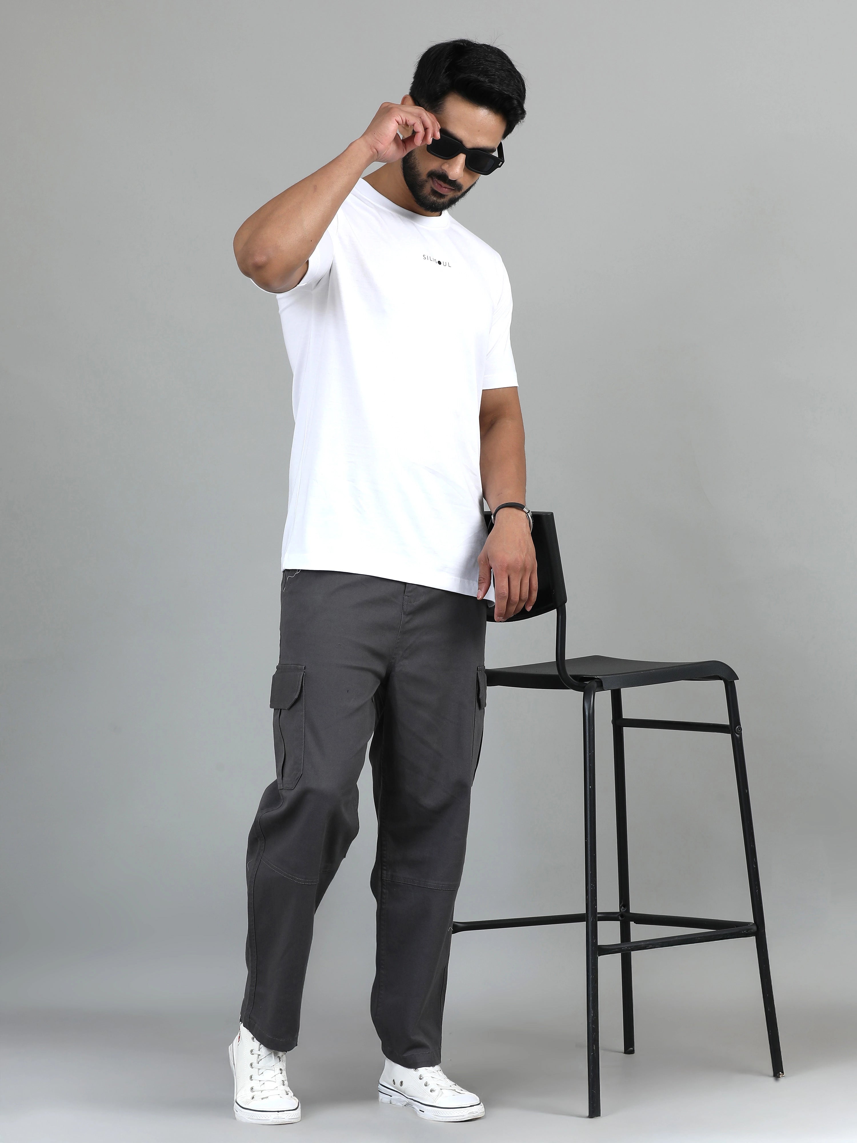 Men Cotton Baggy Fit Cargo Trousers, Dark Grey - SILISOUL
